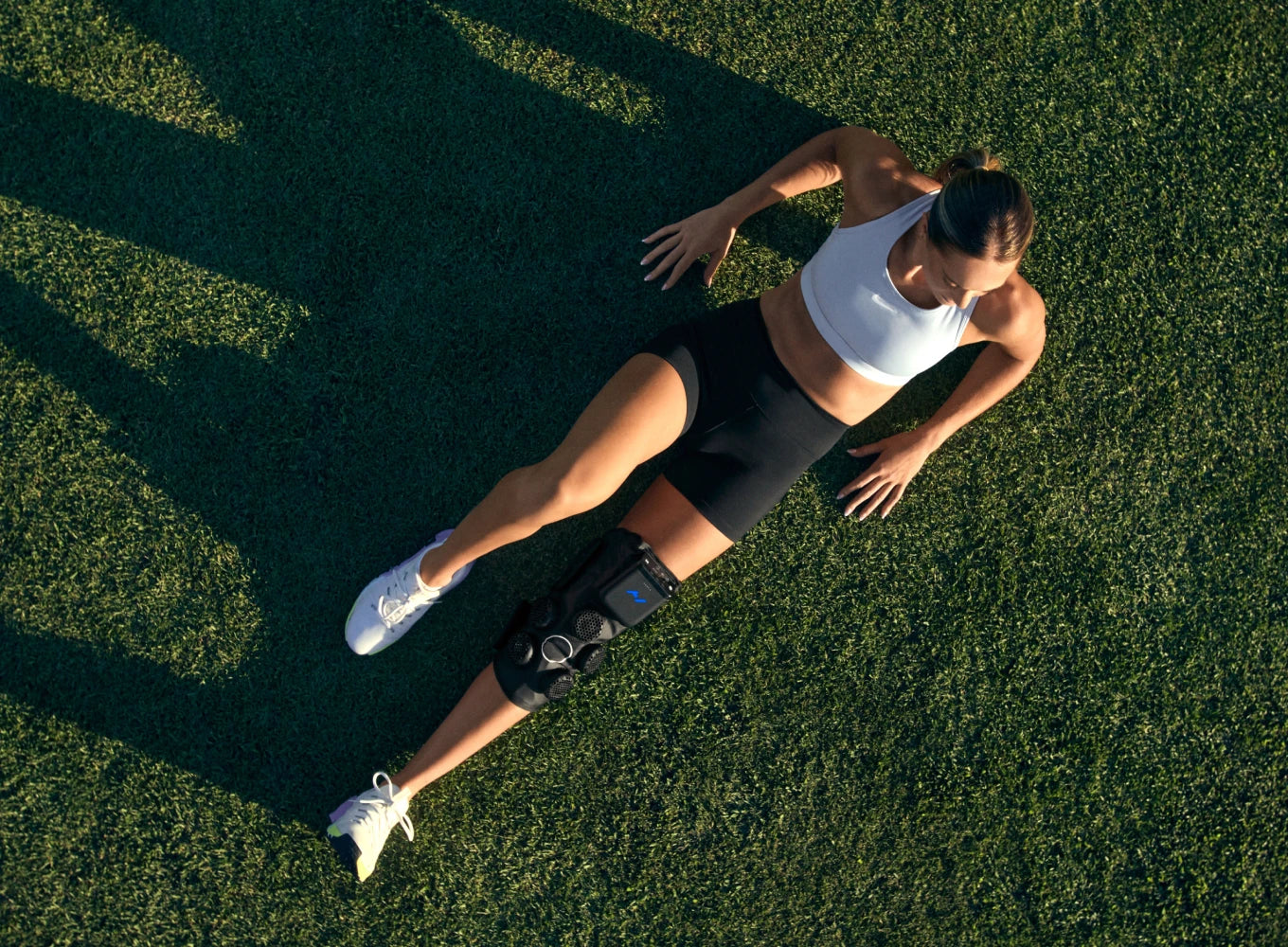 Hyperice Contrast 2 Knee – Hypericeオフィシャルサイト